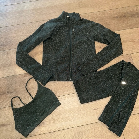 Fabletics | Other | Khloe Kardashian Everpine Shimmer Fabletics Set Xs ...